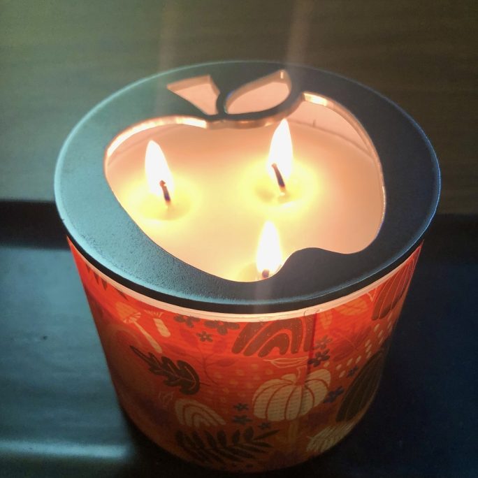 Fall Apples in Circle Candle Topper! | Candle-Toppers.com